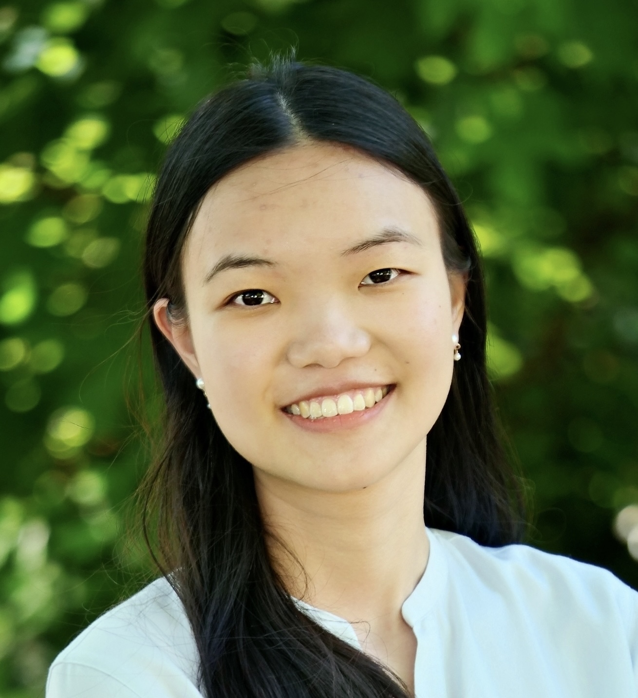 About Me - Lily Zihui Zhu